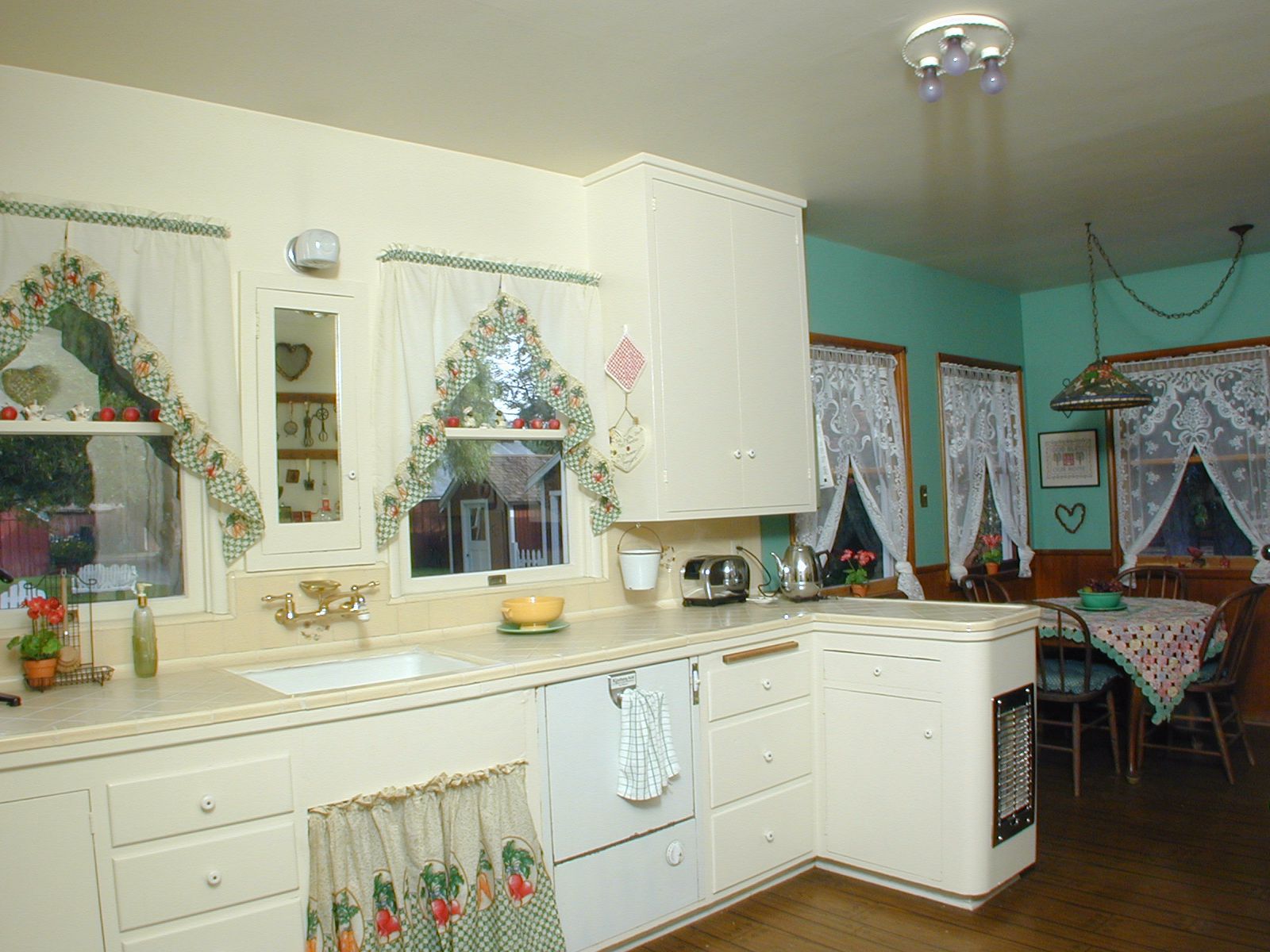 Locations Hub - Paddison Farm Victorian Estate