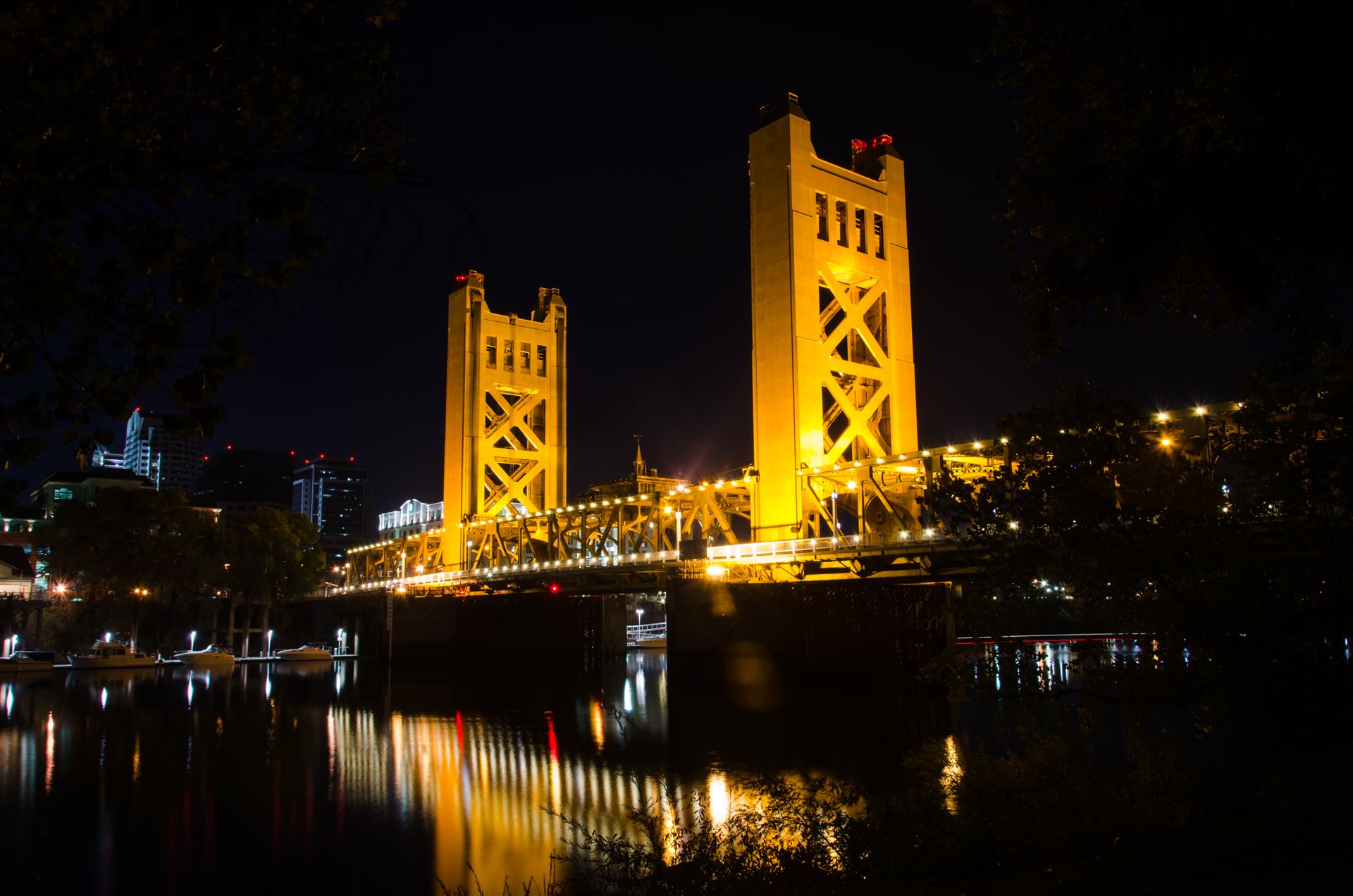 Locations Hub - Tower Bridge