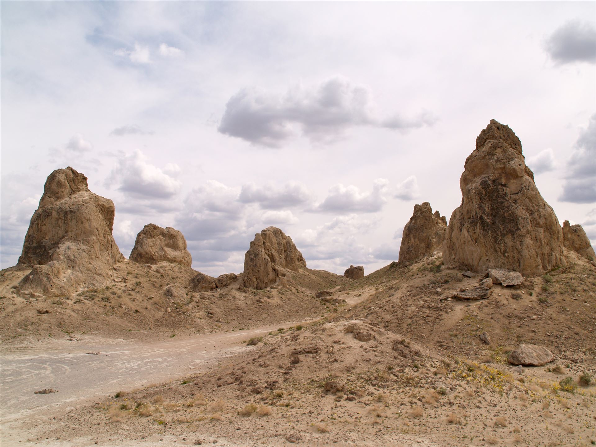 Locations Hub - Trona Pinnacles - Ridgecrest District - Bureau of Land ...
