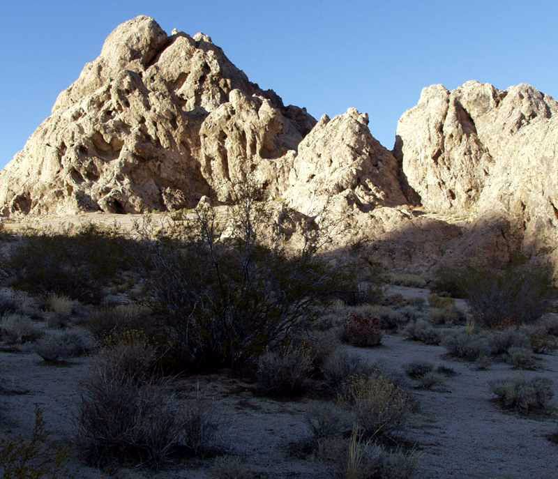 Locations Hub - Robber's Roost / Bandit Rock