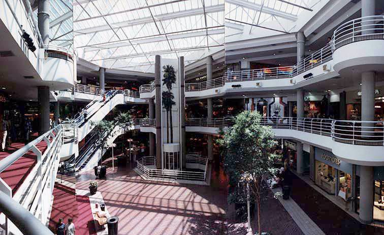 Locations Hub - Sherman Oaks Galleria