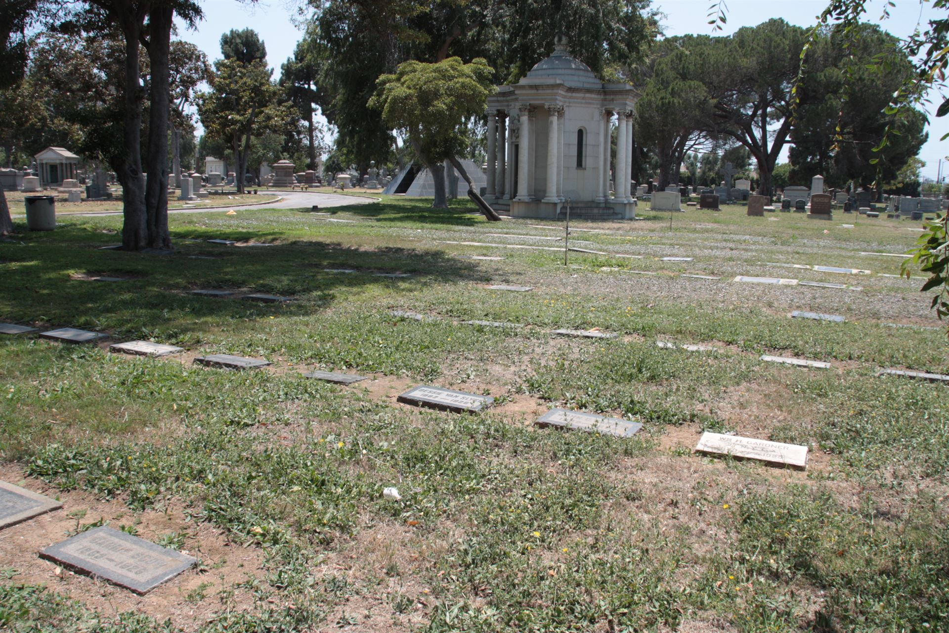 Locations Hub - Angelus-Rosedale Cemetery