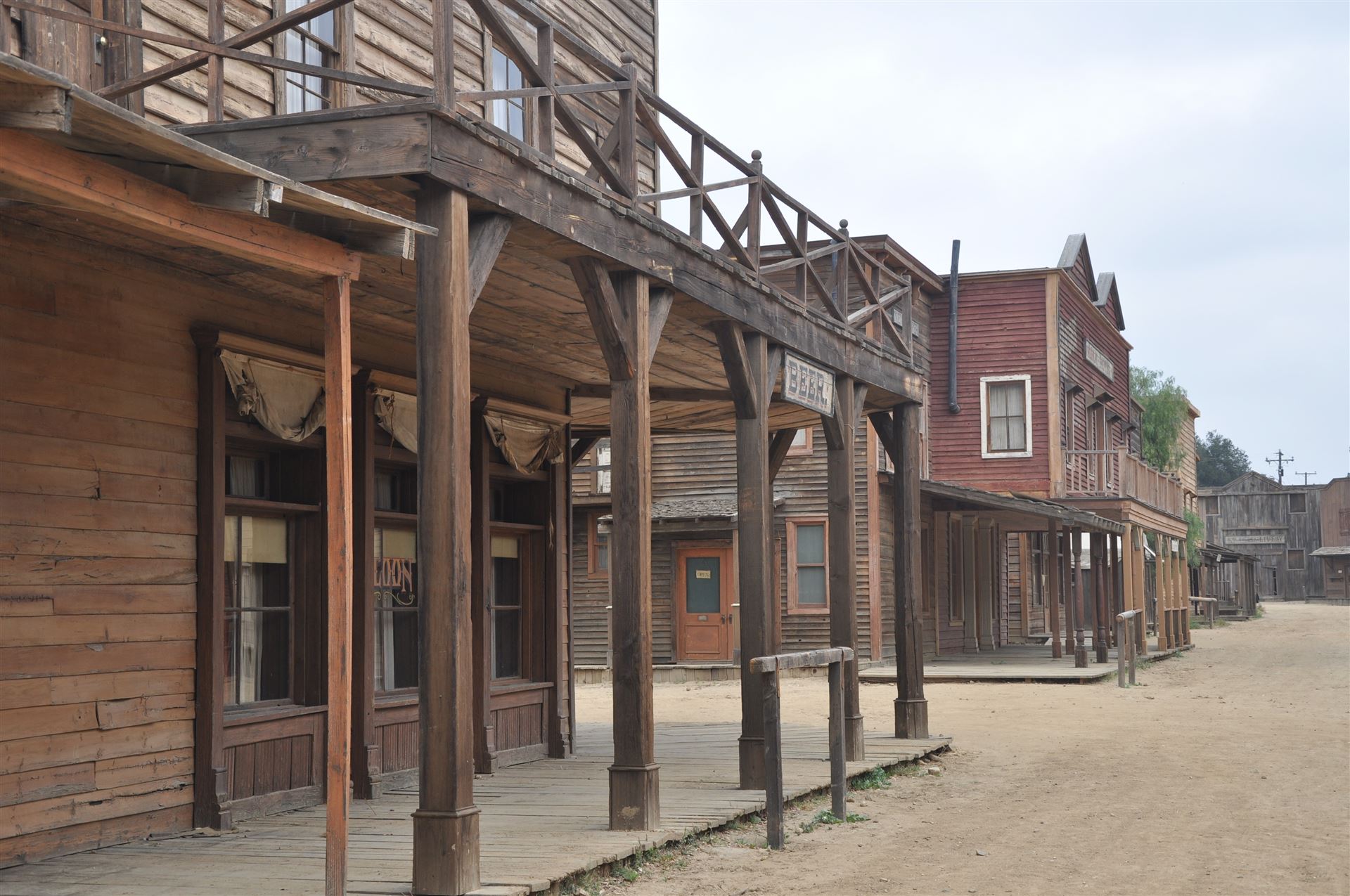 Locations Hub - Melody Ranch Motion Picture Studio - Andre & Renaud ...