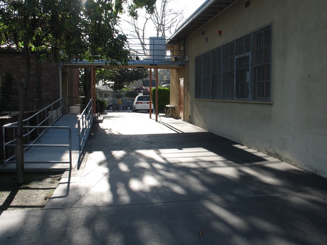 Locations Hub - Dorris Place Elementary School - LAUSD