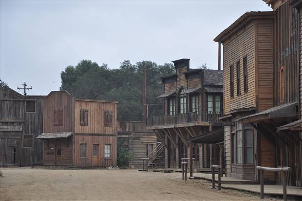 Locations Hub - Melody Ranch Motion Picture Studio - Andre & Renaud ...