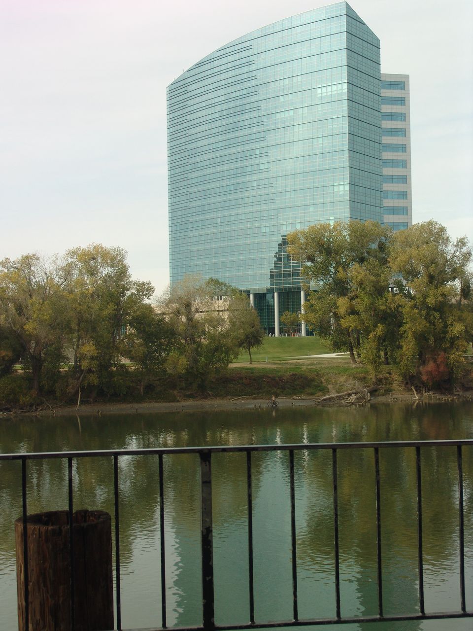 Locations Hub - California State Teachers' Retirement System Building ...