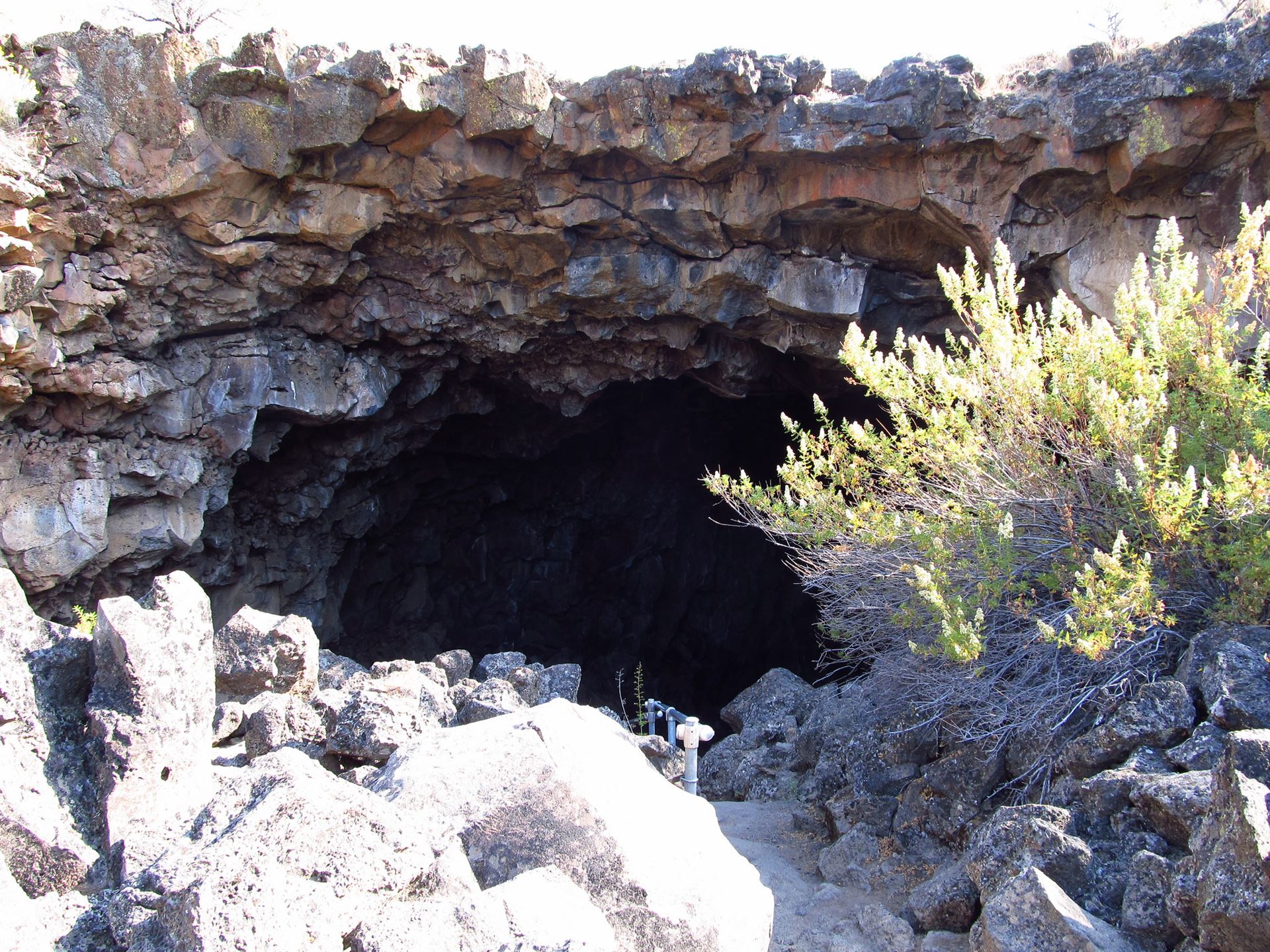 Locations Hub - Lava Beds National Monument & Valentine Cave