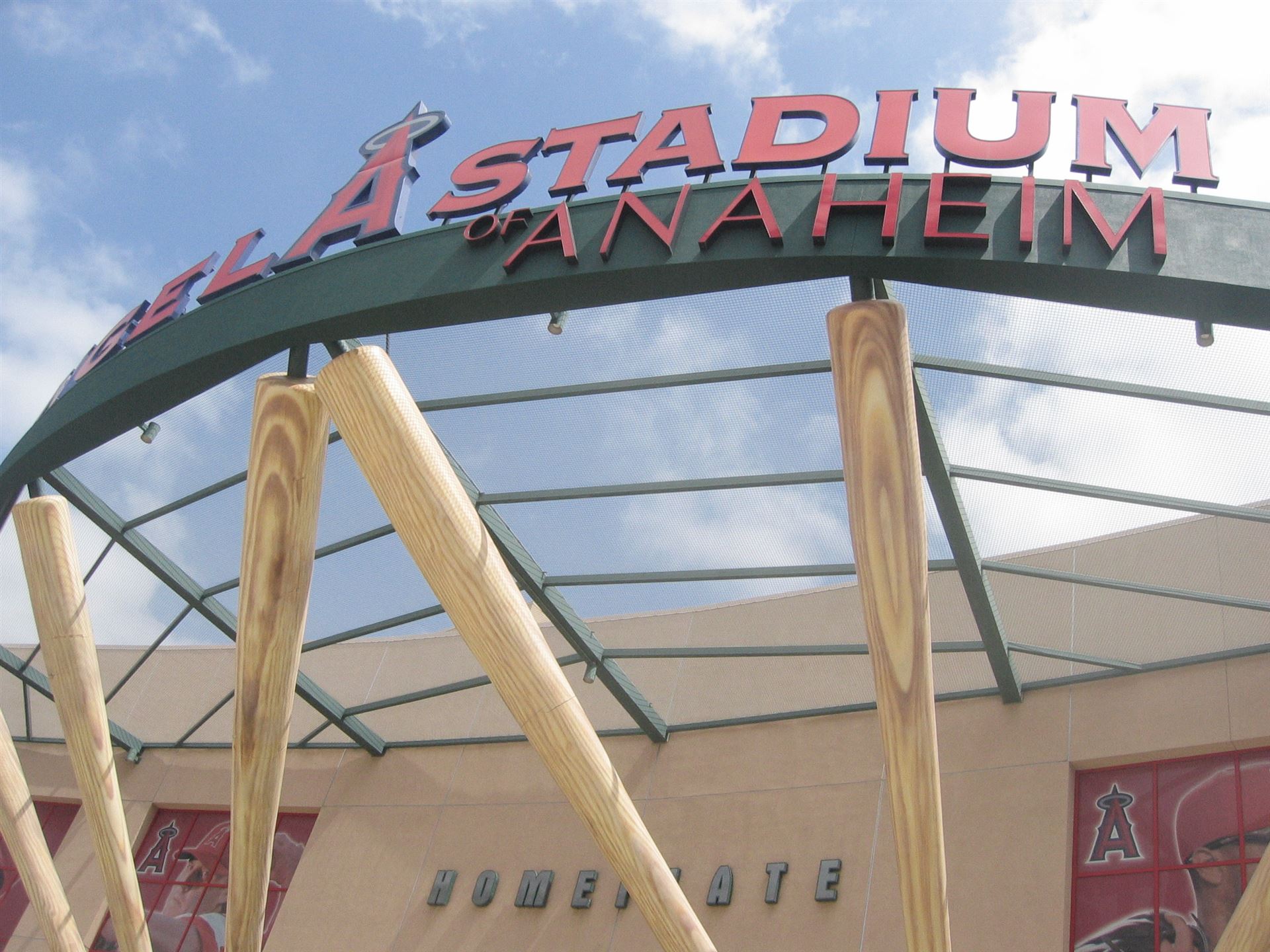 Locations Hub - Angels Stadium aka Edison Field / Anaheim Stadium