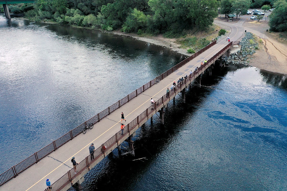Locations Hub - Jim Jones Bridge