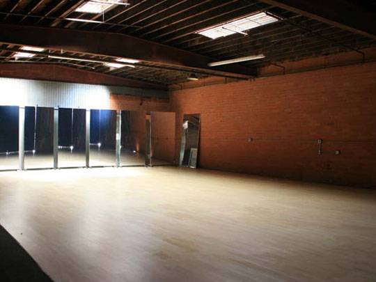 Locations Hub - Magnus Walker Loft - Willow Film Locations, LLC