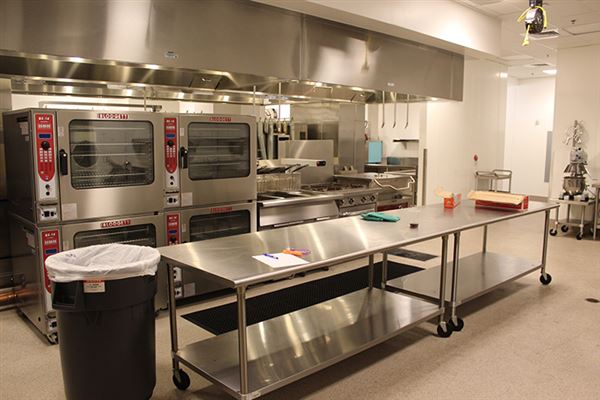 Locations Hub - Bob Hope Patriotic Hall