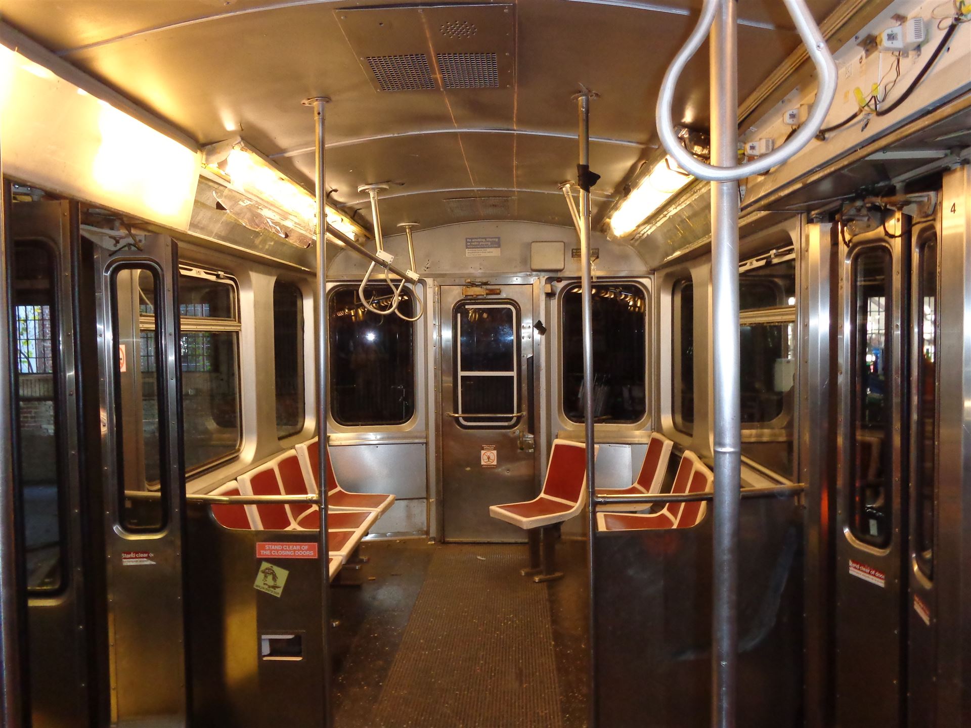 Locations Hub - Studio Subway Rental