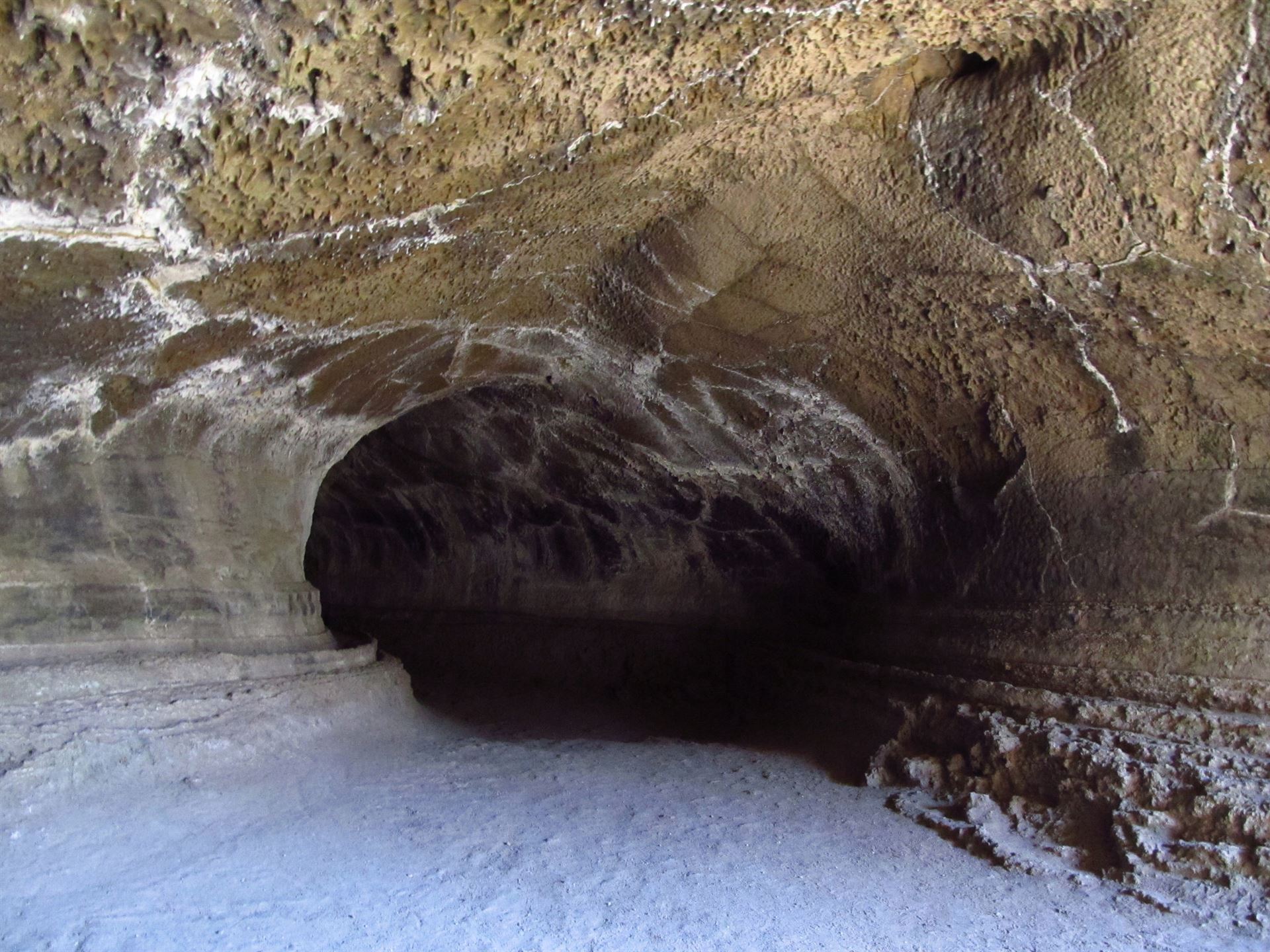 Locations Hub - Lava Beds National Monument & Valentine Cave