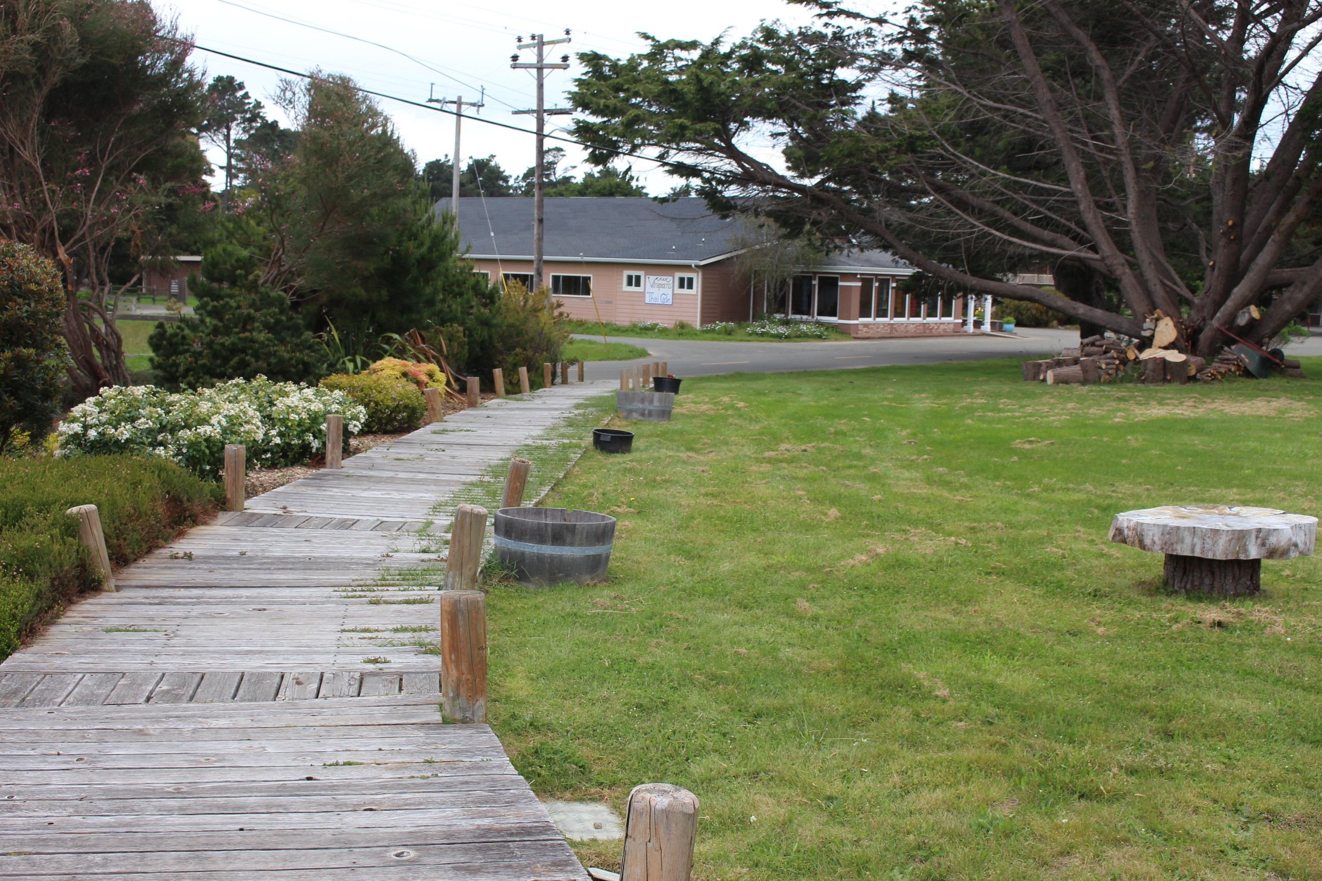 Locations Hub - Pine Beach Inn