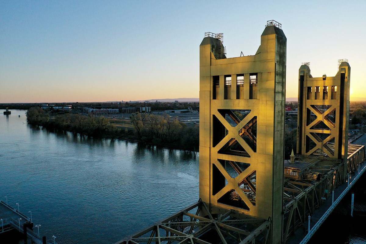 Locations Hub - Tower Bridge