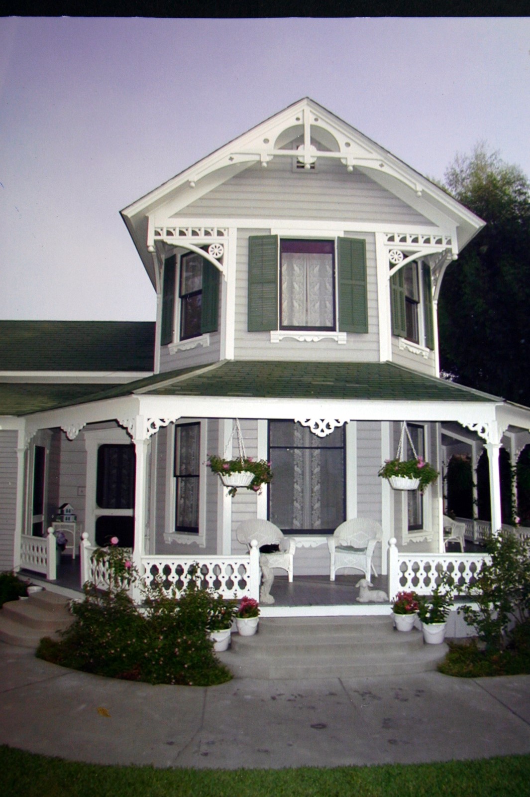 Locations Hub - Paddison Farm Victorian Estate