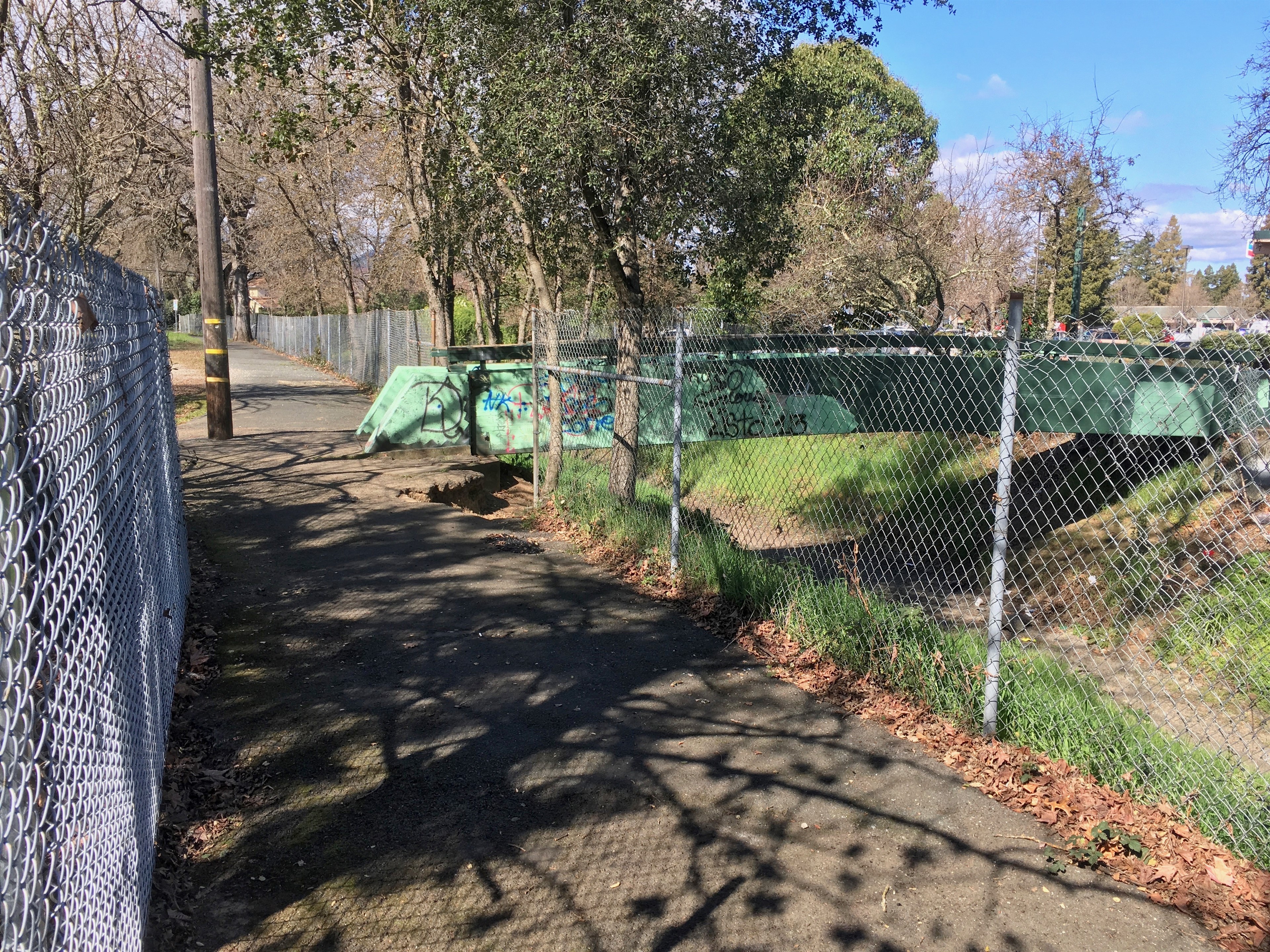 Locations Hub - Ukiah Pedestrian Bridge over Highway 101