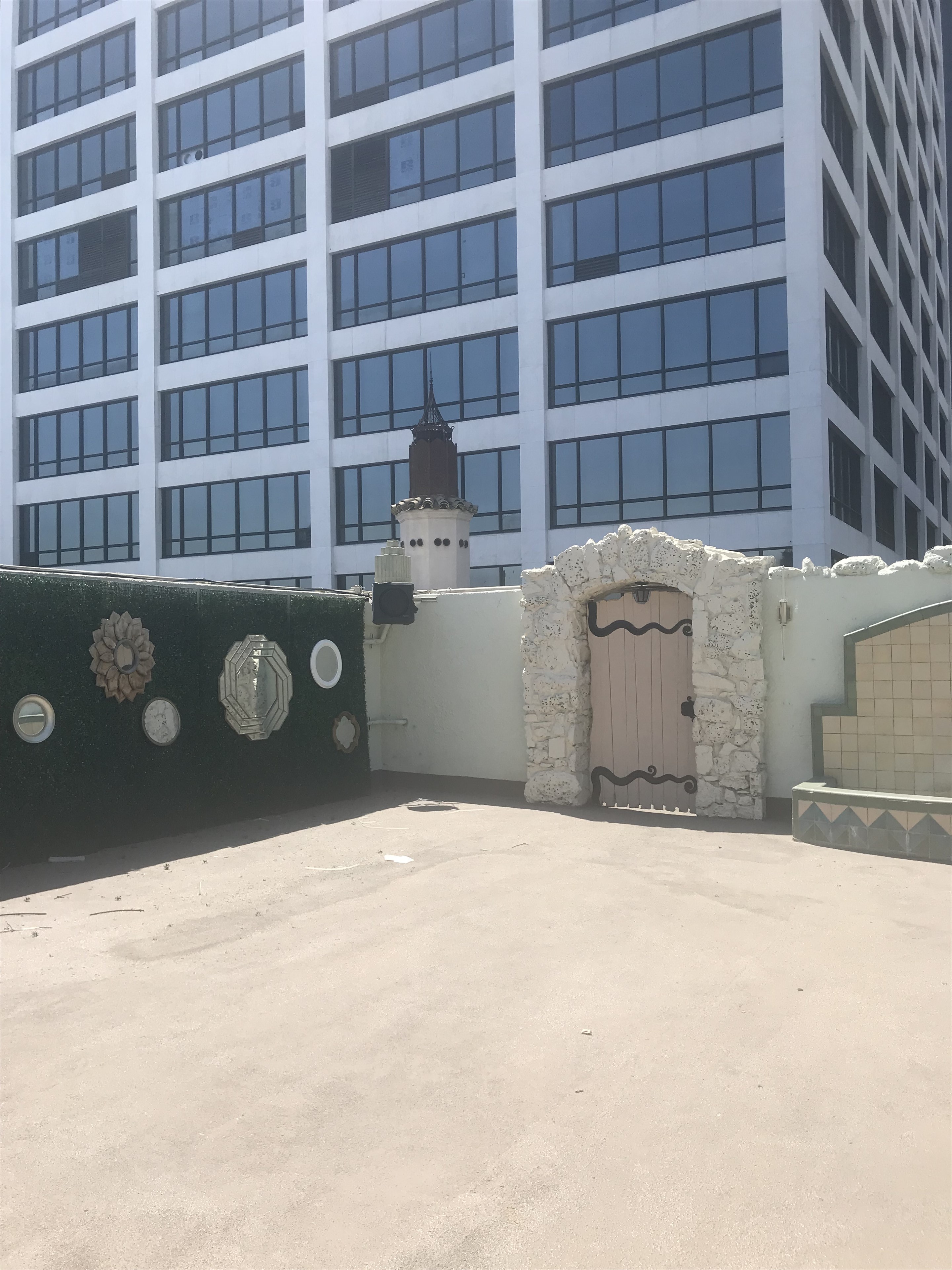 Locations Hub - Oviatt Building - Lobby / Penthouse / Terrace - Robhana ...