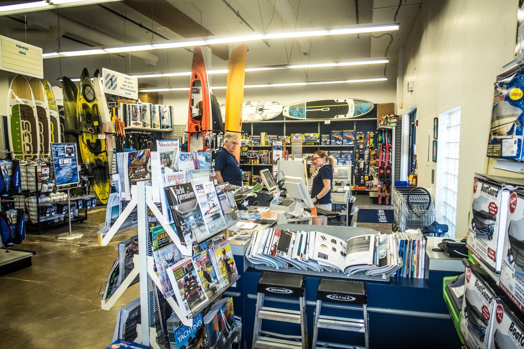 Locations Hub - West Marine